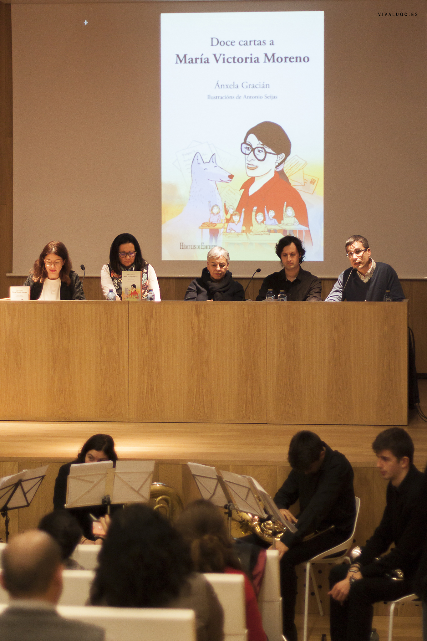 Presentación en Lugo do libro "Doce cartas a María Victoria Moreno", a ...